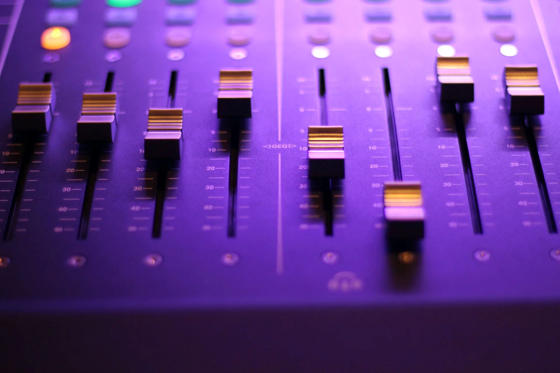 How Many Decibels Should Background Music Be Audiolover